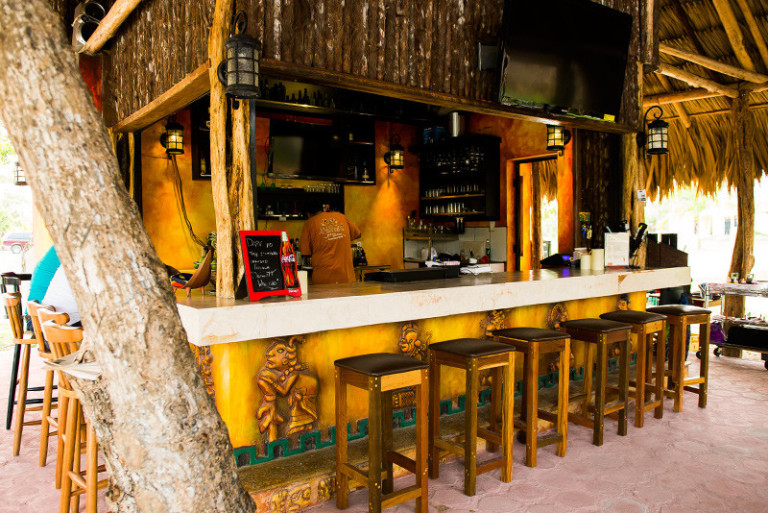 Orange Walk Town's Top Restaurants - Hotel de la Fuente